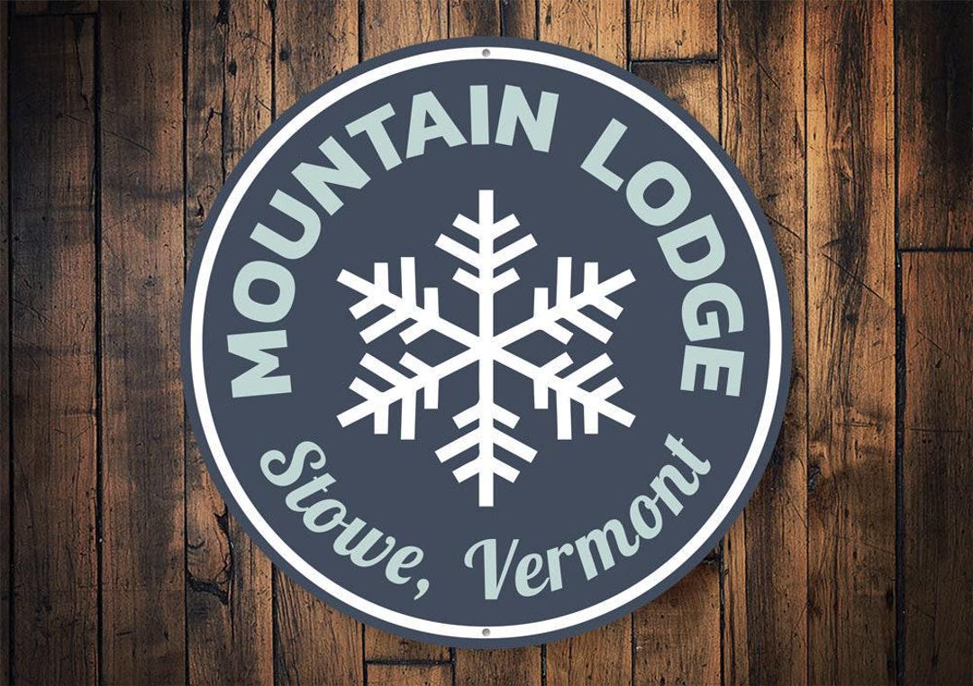 Mountain Lodge Sign, Mountain Lovers, Snow Mountain, Travel Decor ...