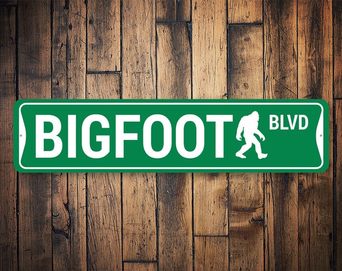 BIGFOOT CROSSING Road Sign / Aluminum Yard Art Sasquatch Sighting Yeti ...