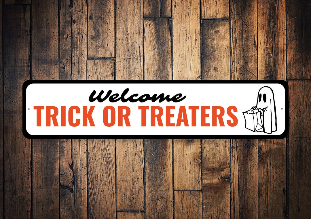Welcome Trick or Treaters, Trick or Treat, Candy Sign, Halloween Candy ...