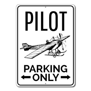 Pilot Parking Sign, Airplane Gift, Aviator Sign, Gift for Pilot ...