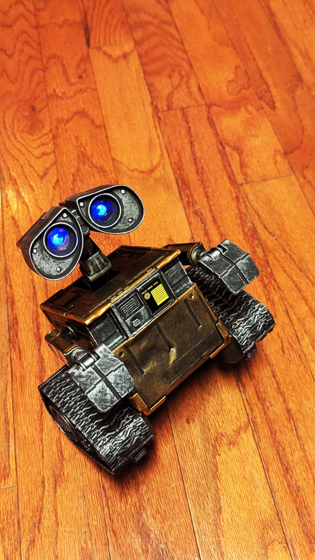 10in Pixar WALL-E Hello Figure Custom Pro-paint Prop Figure Realistic ...