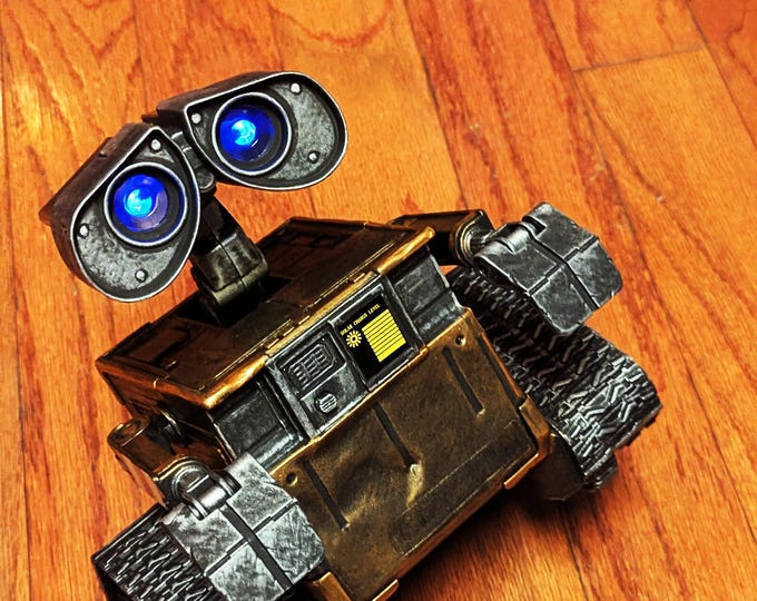 10in Pixar WALL-E Hello Figure Custom Pro-paint Prop Figure Realistic ...