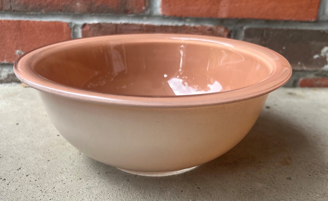 Vintage MCM Mid-century Modern Pyrex Autumn Peach Glass 8 1/2 1.5 L 323 ...