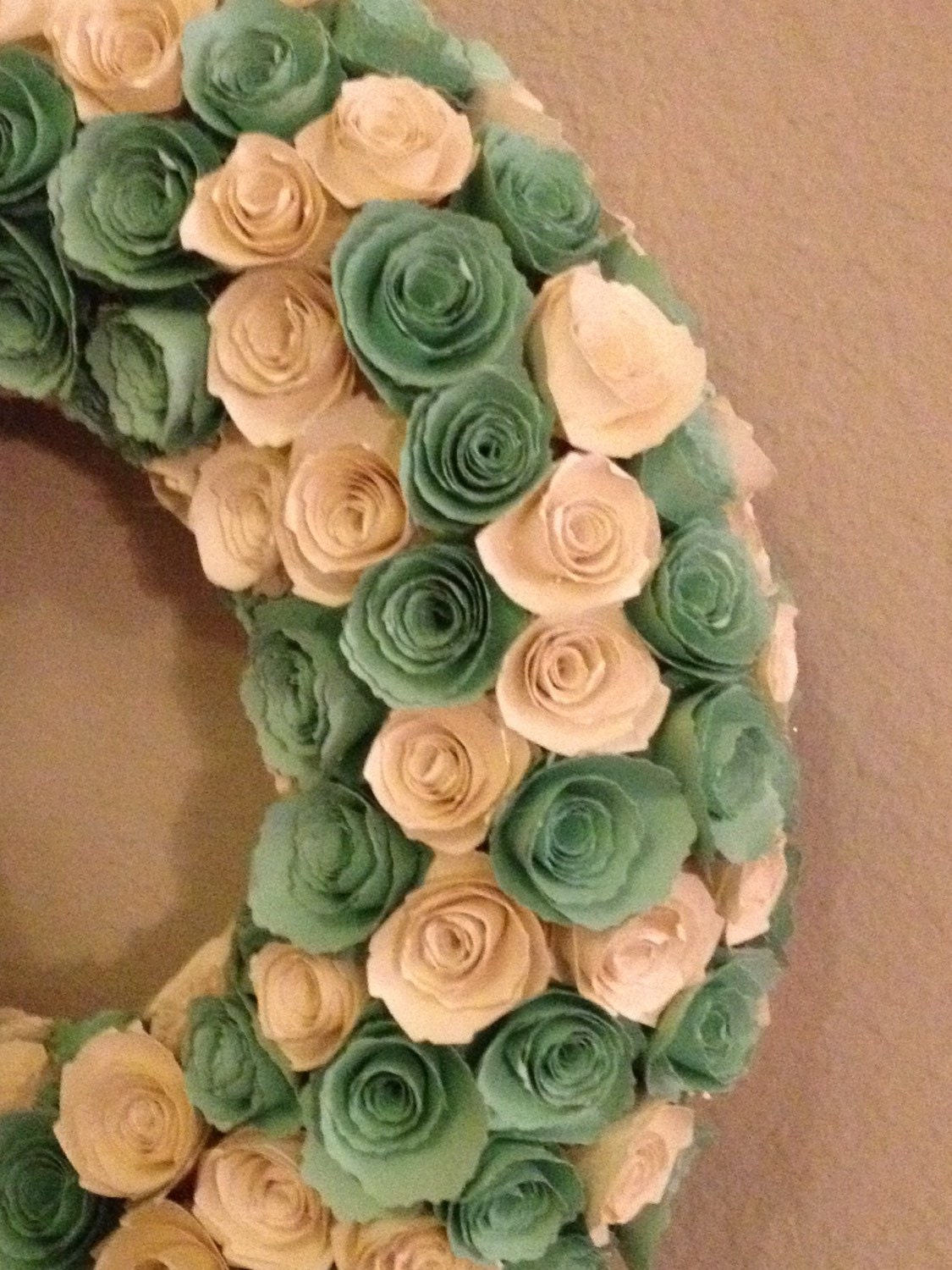 Paper flowers/Light green paper flowers/cream paper - Etsy Polska