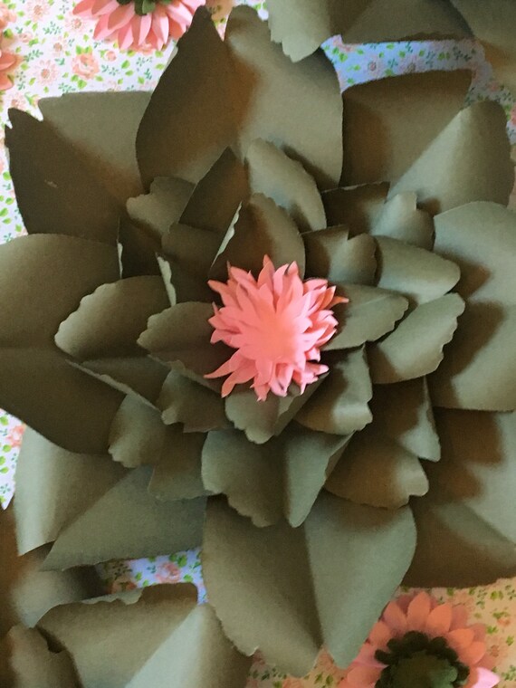 Large paper flowers/paper flower display/garden party | Etsy