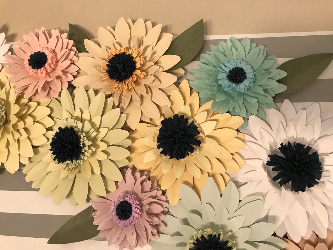 Paper flowers/paper daisy display/pastel paper daisies/daisy | Etsy