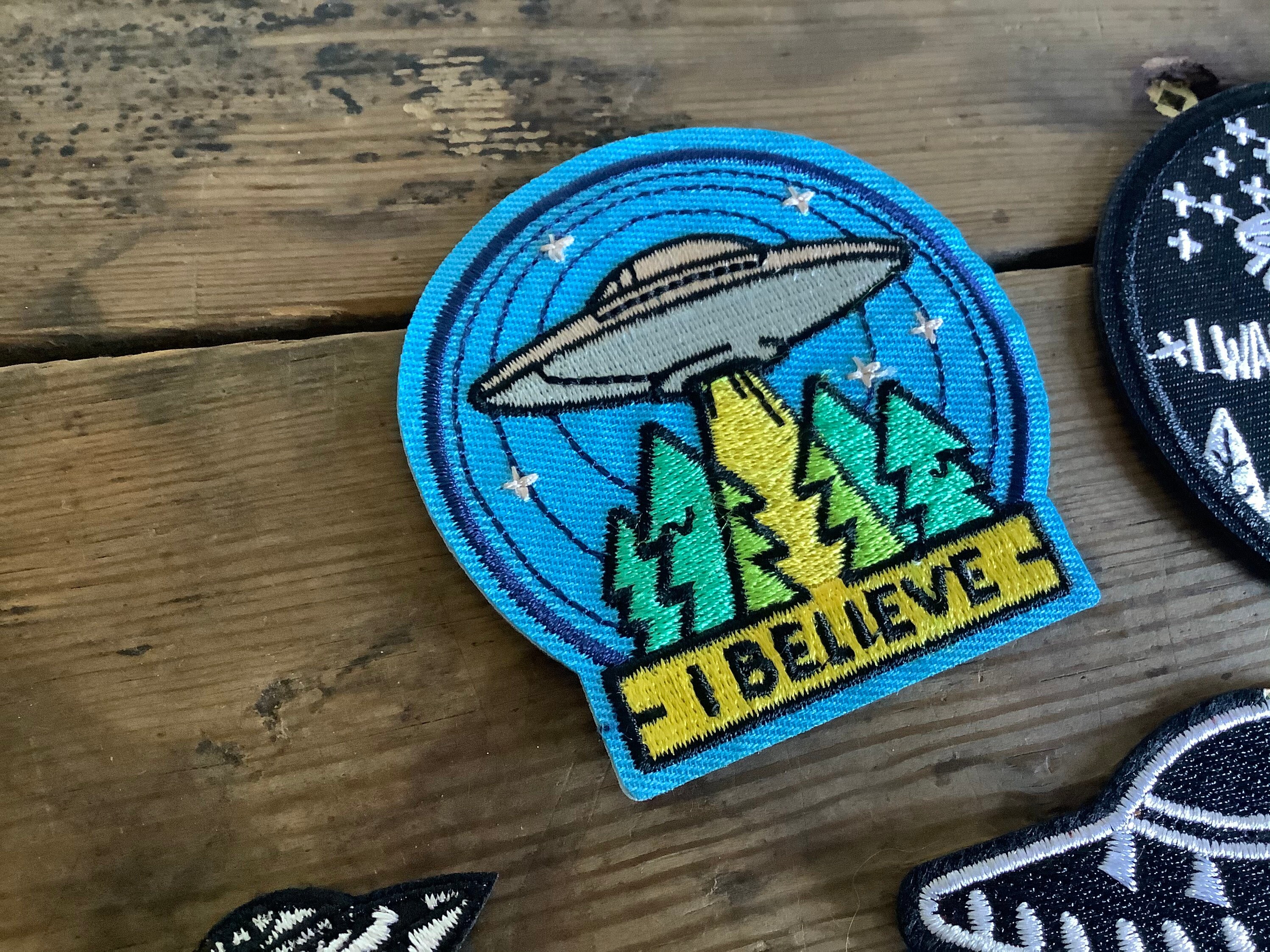 New UFO space alien iron on patch set xfiles I want to | Etsy