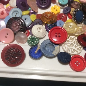 Mixed Buttons for Kids Crafts and Sewing, 100 Pc Lot of Vintage and New ...