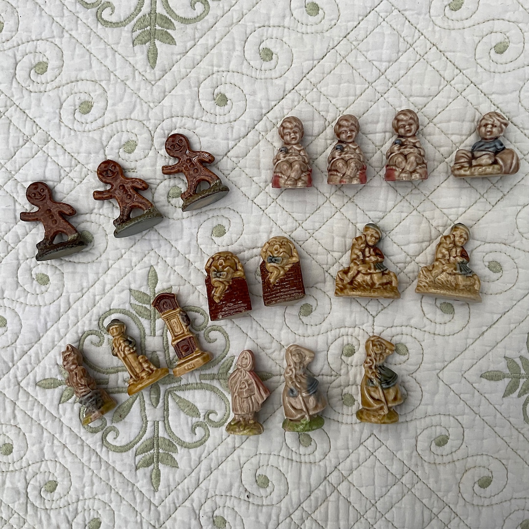 Wade Whimsy Red Rose Tea Figurines Nursery Rhyme Ceramic Figures Made ...