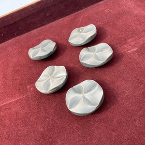 Pinwheel Grey Buttons Vintage Carved Plastic Lot 5 Replacement Coat ...