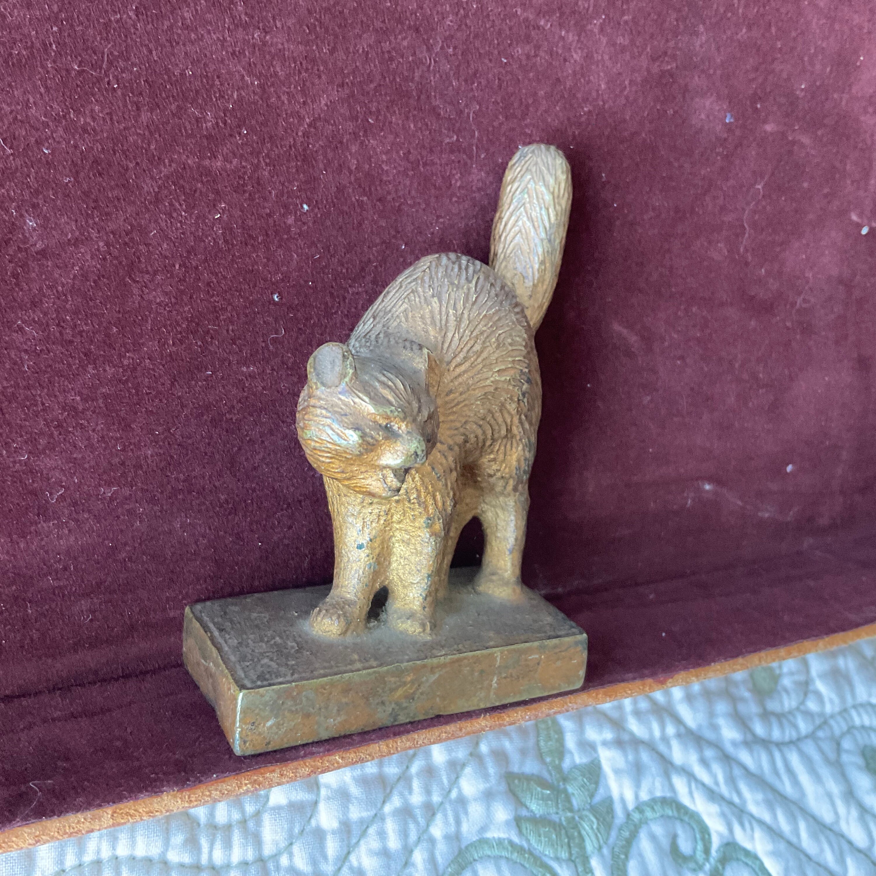 Hissing Cat Figurine Antique Iron Statue Halloween Decoration Tail up ...