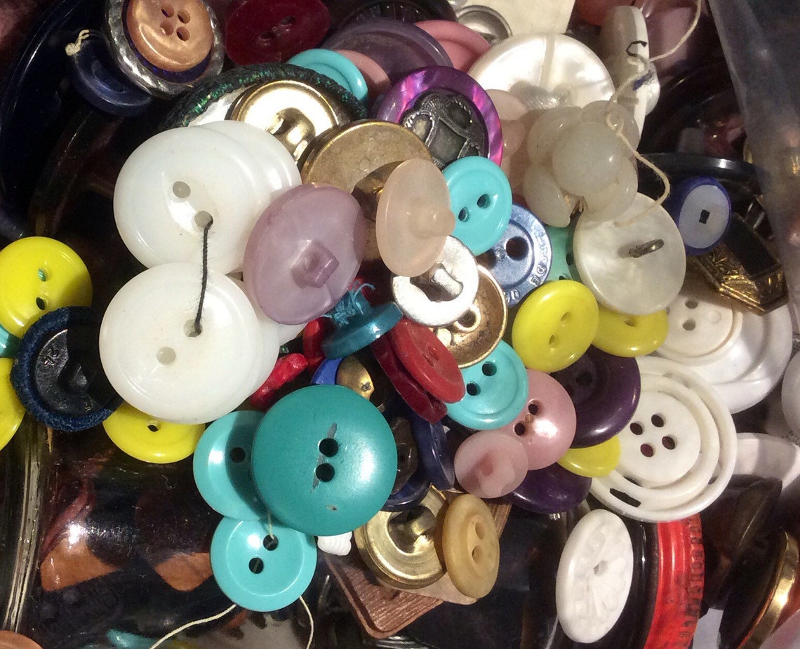 Mixed Buttons for Kids Crafts and Sewing, 100 Pc Lot of Vintage and New ...