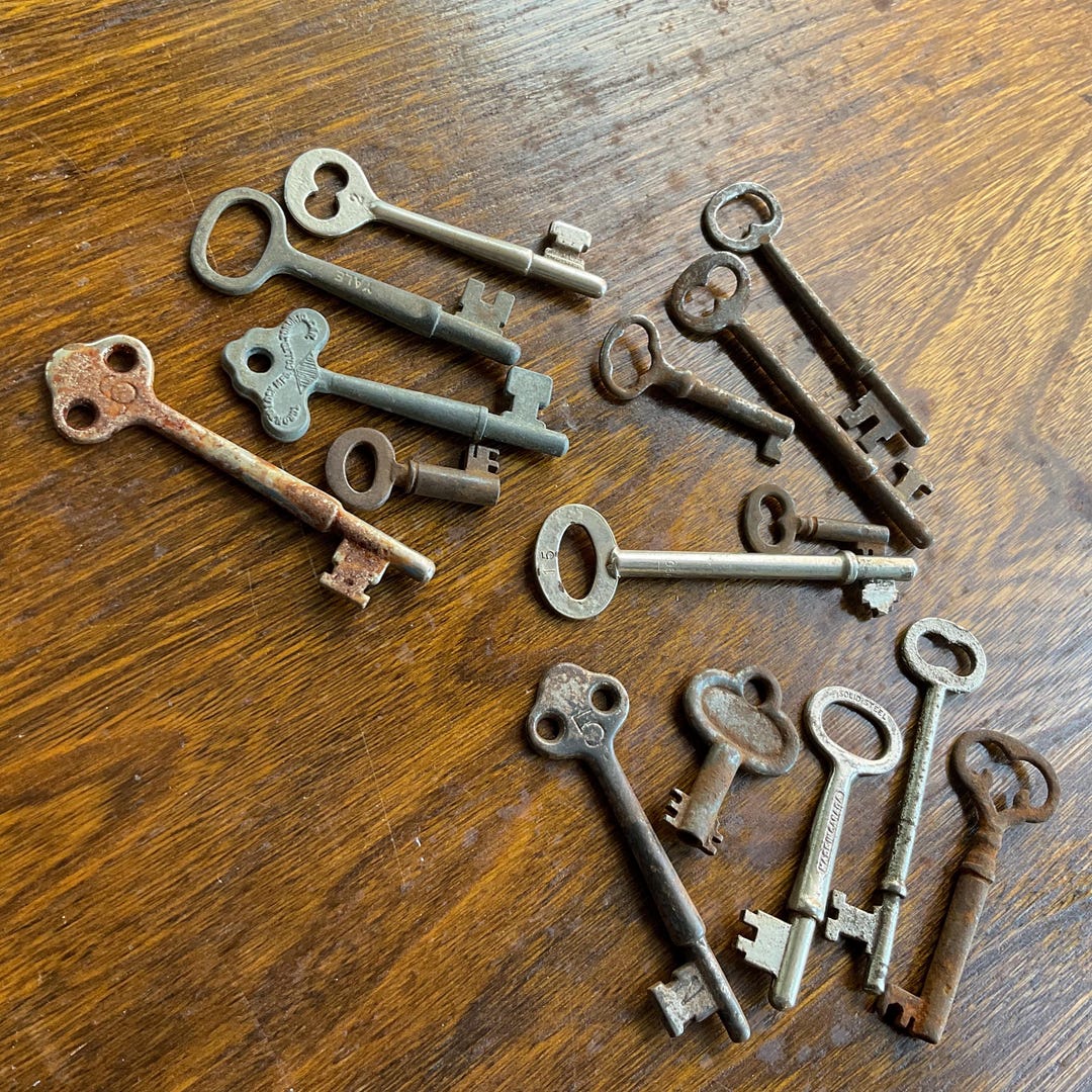 Antique Skeleton Key Choose One Door Locks Open Barrel Steampunk ...