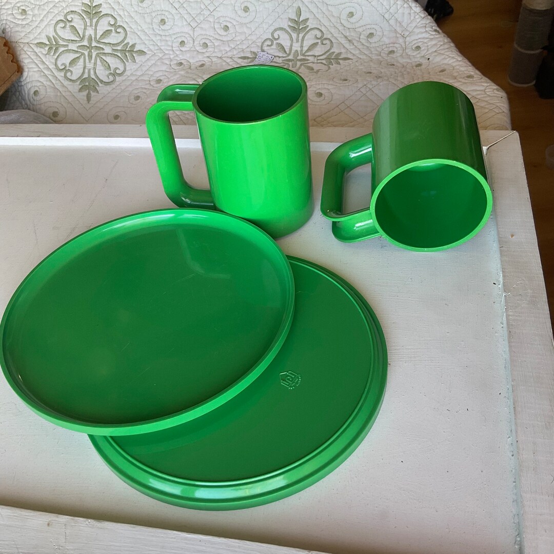70s Plastics Mug and Plate Set 4 Pc IPI Milano Alimenti Similar to ...