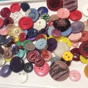 Mixed Buttons for Kids Crafts and Sewing, 100 Pc Lot of Vintage and New ...