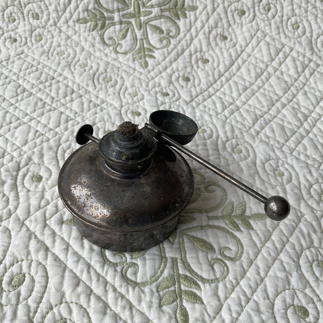 Vintage Oil Lamp With Flip Top Lid to Douse Flame Poor Condition Unique ...