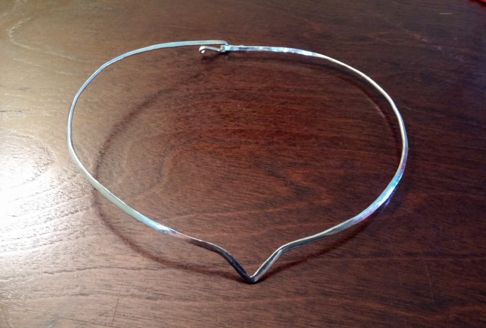 Sterling Silver Neck Wire With "v" - Etsy
