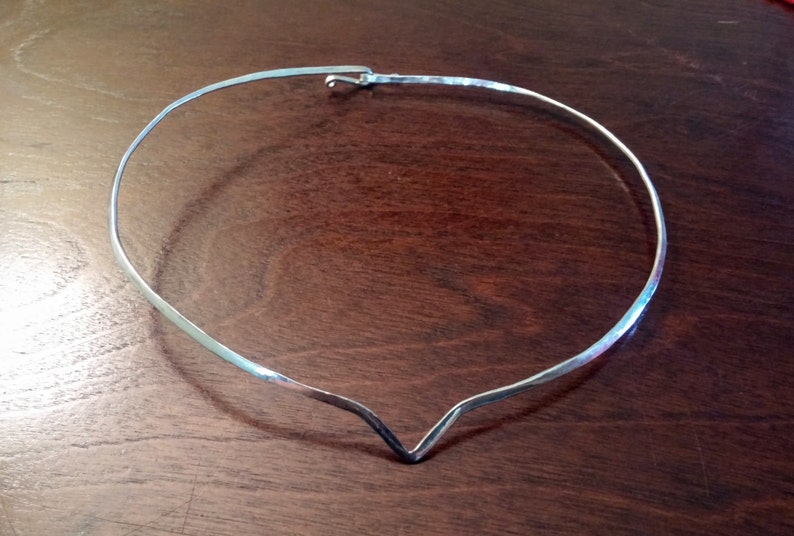 Sterling Silver Neck Wire With "v" - Etsy