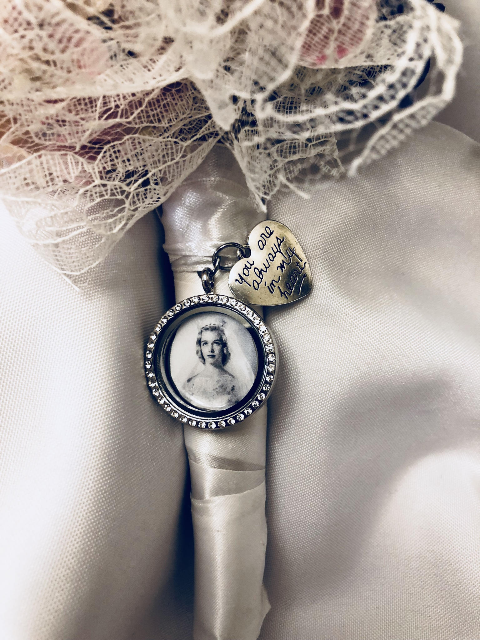 Silver Round Rhinestone Wedding Bouquet Charmyou Are | Etsy