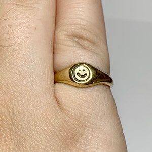 Mini Smiley Signet Ring - Etsy