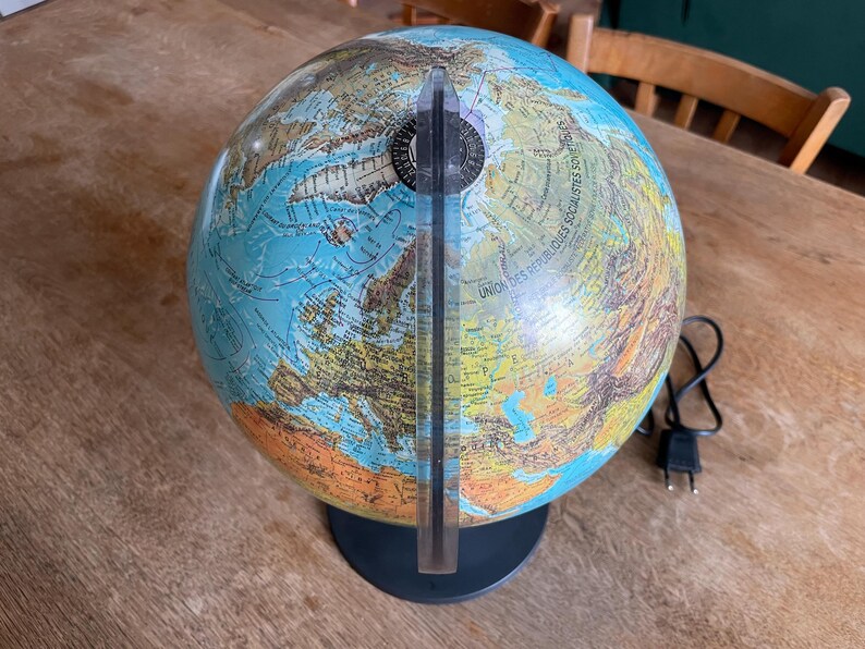 Scan Globe World Map 70s - Etsy