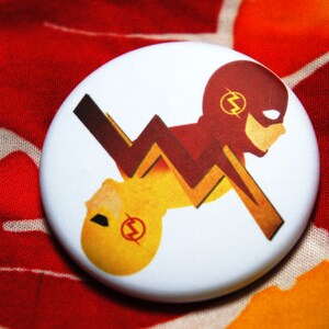Badge / Pin "flash Vs Reverse Flash" -the Flash / Barry Allen / Dr ...