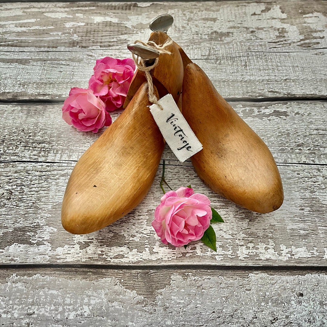 Vintage Wooden Shoe Trees, Vintage Ladies Shoe Trees, Shoe Stretchers ...