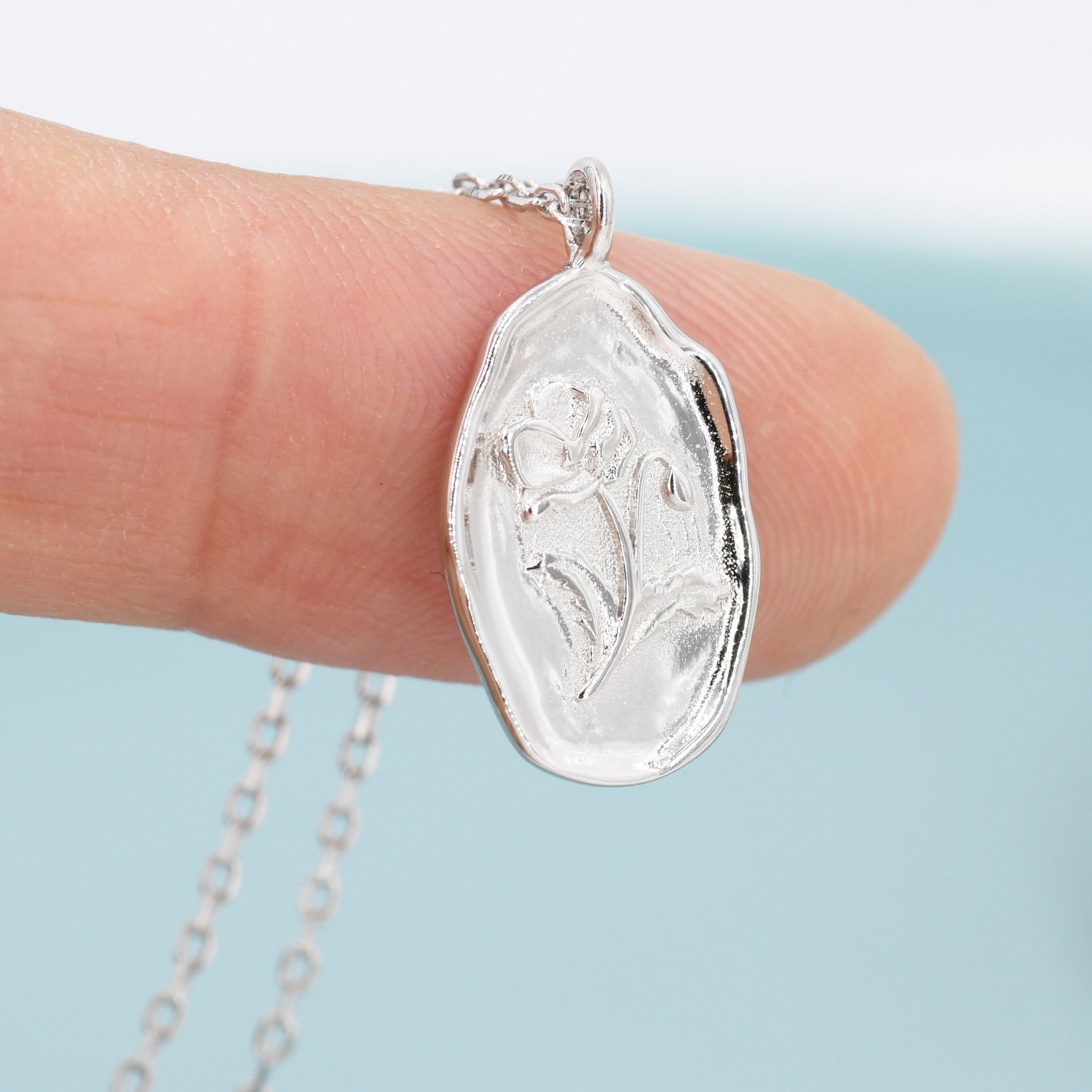 Poppy Flower Oval Pendant Necklace in Sterling Silver Silver - Etsy UK