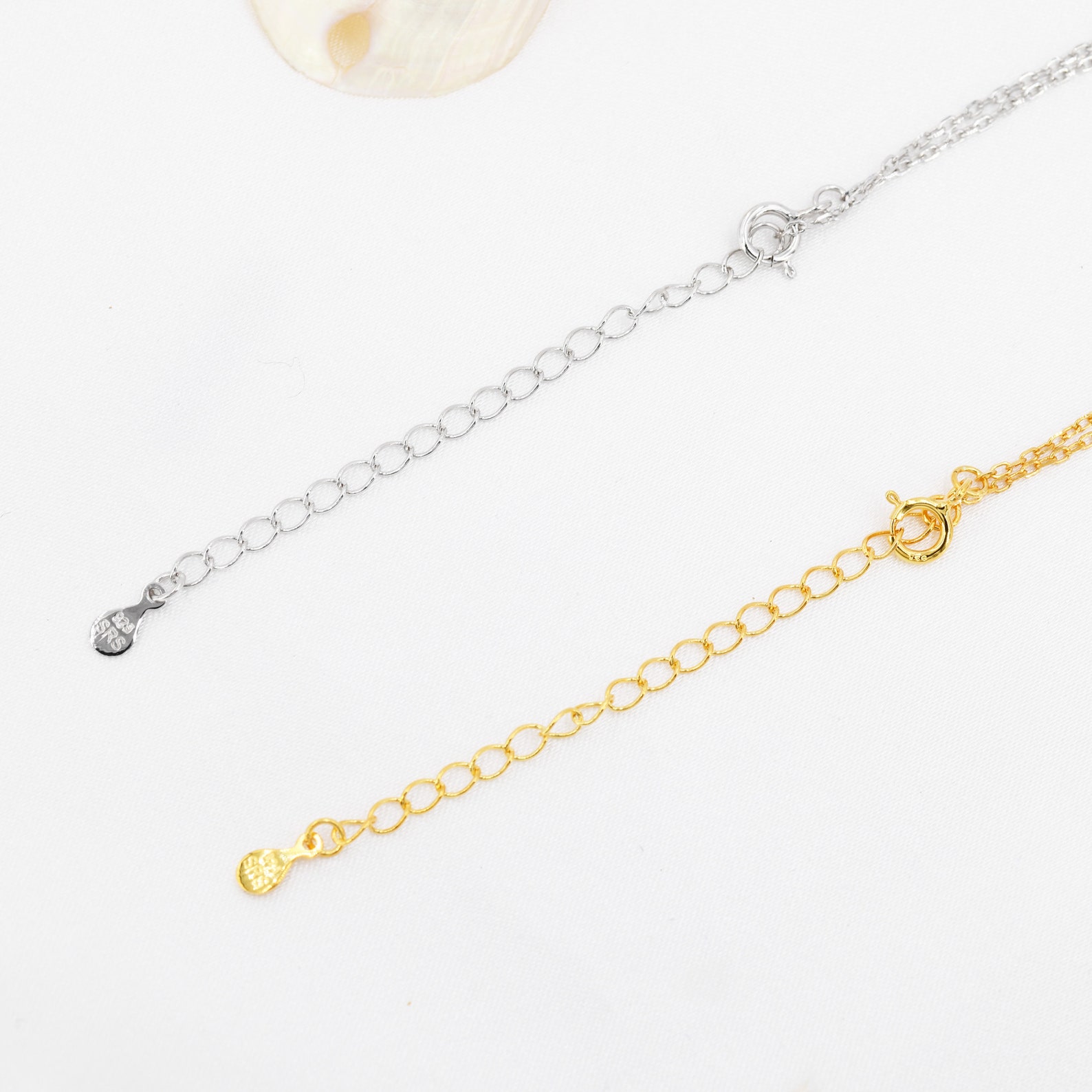 Poppy Flower Oval Pendant Necklace in Sterling Silver Silver - Etsy UK
