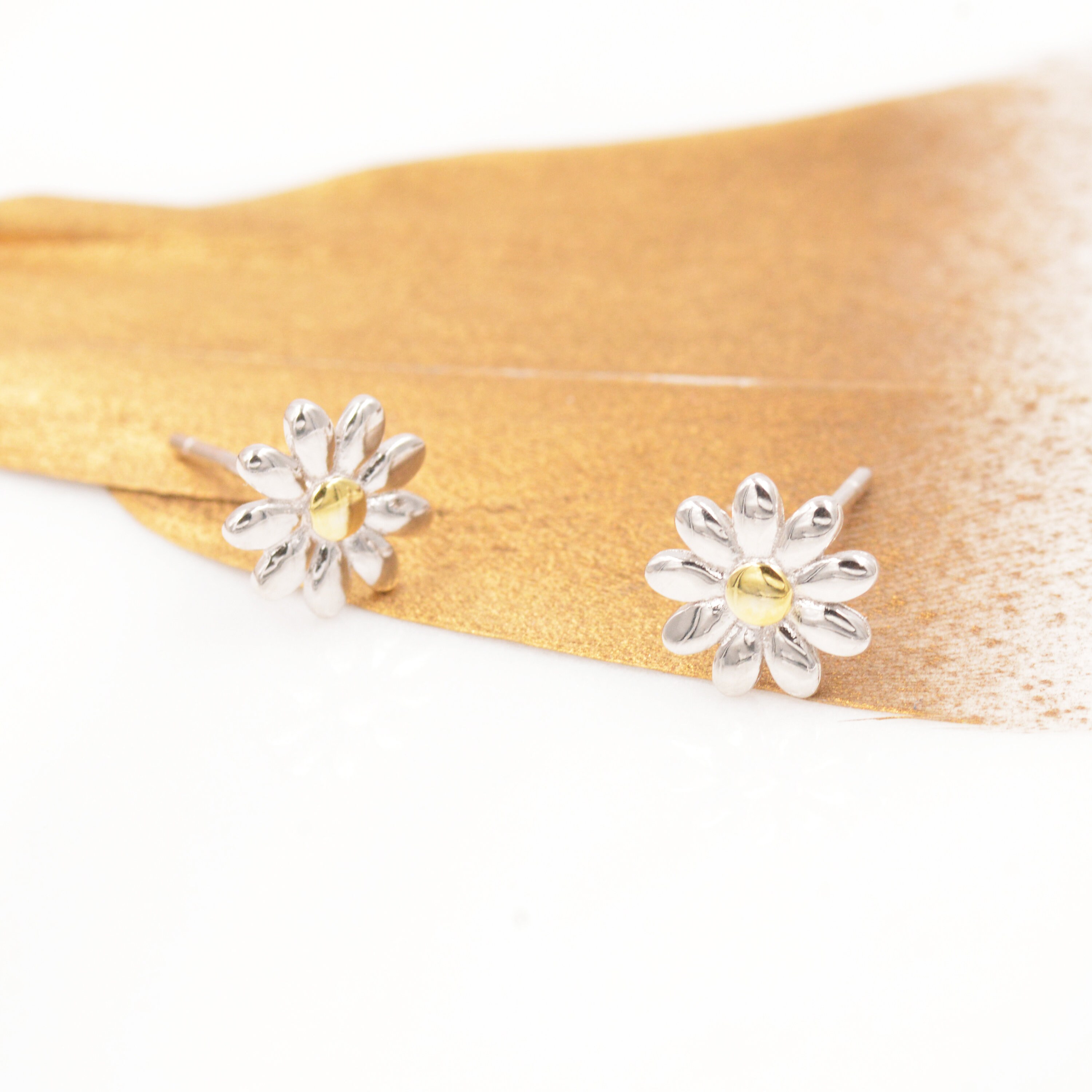 Little Daisy Flower Stud Earrings in Sterling Silver Cute | Etsy