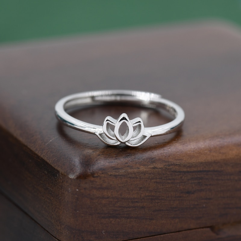 Lotus Flower Ring - Etsy