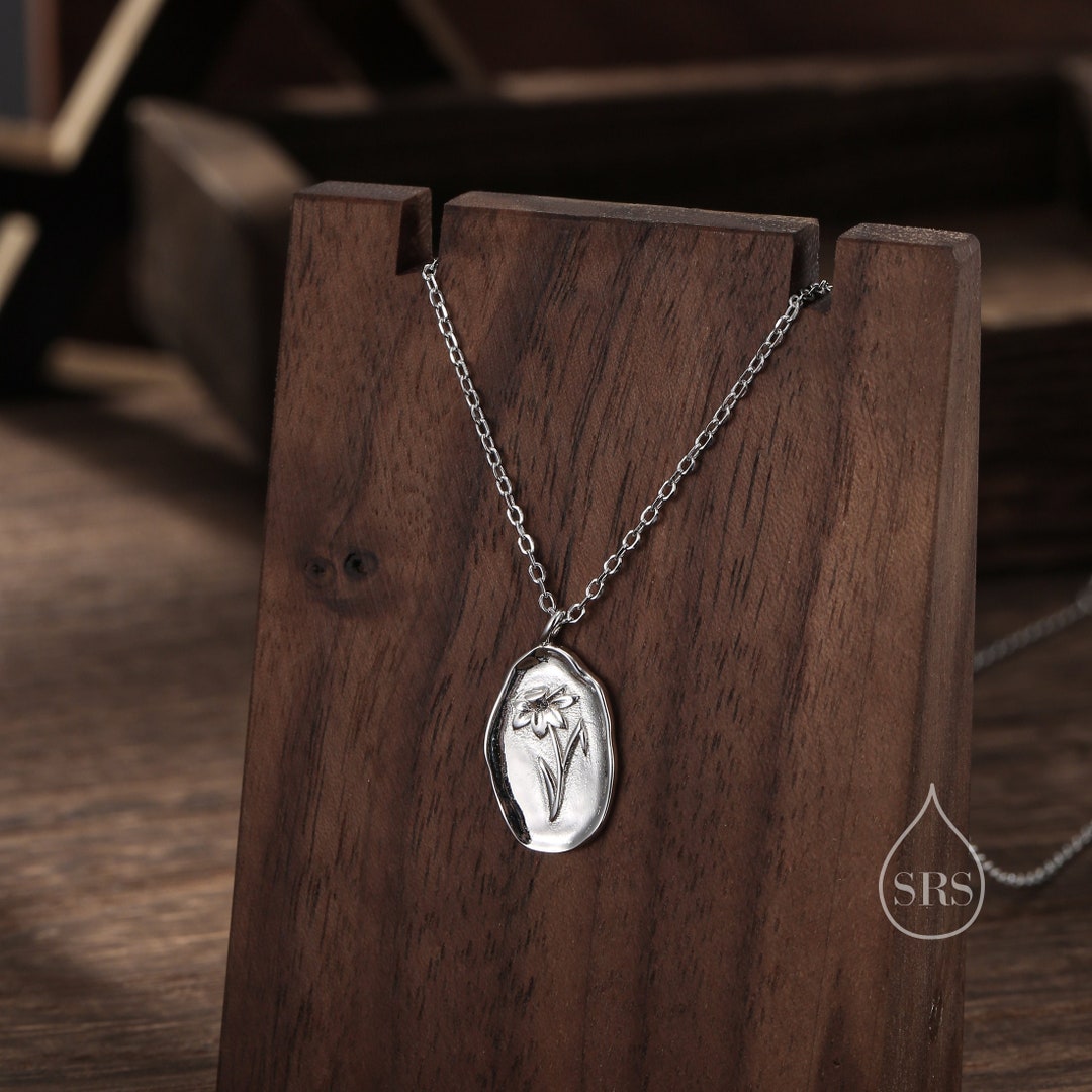 Daffodil Flower Oval Pendant Necklace in Sterling Silver, Silver or ...