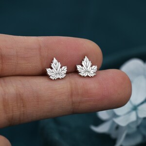 Maple Leaf Stud Earrings in Sterling Silver - Detailed Leaf Earrings - Nature Inspired Flower ...