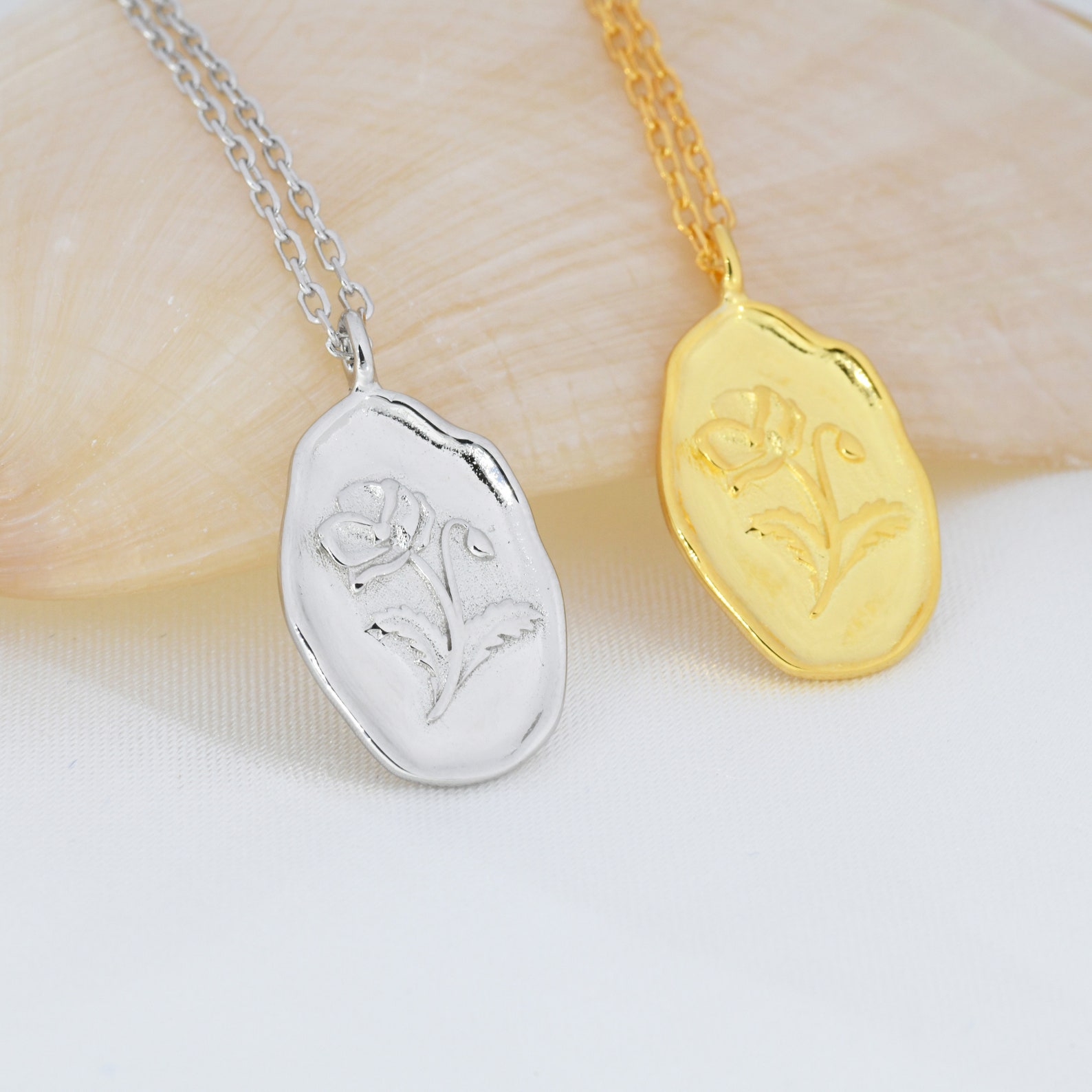 Poppy Flower Oval Pendant Necklace in Sterling Silver Silver - Etsy UK