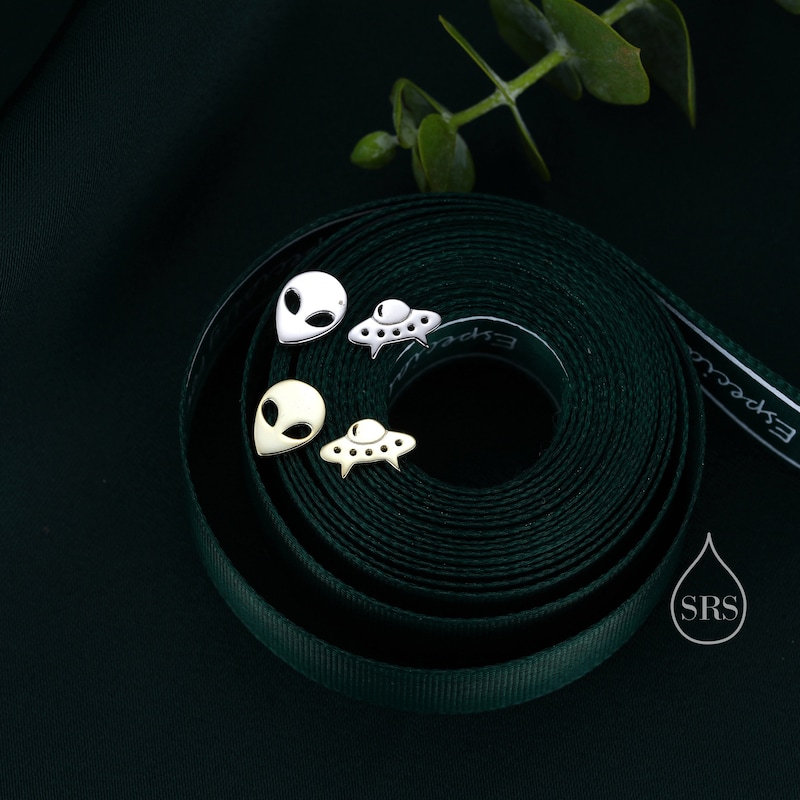 Space Alien Earrings Gold - Etsy