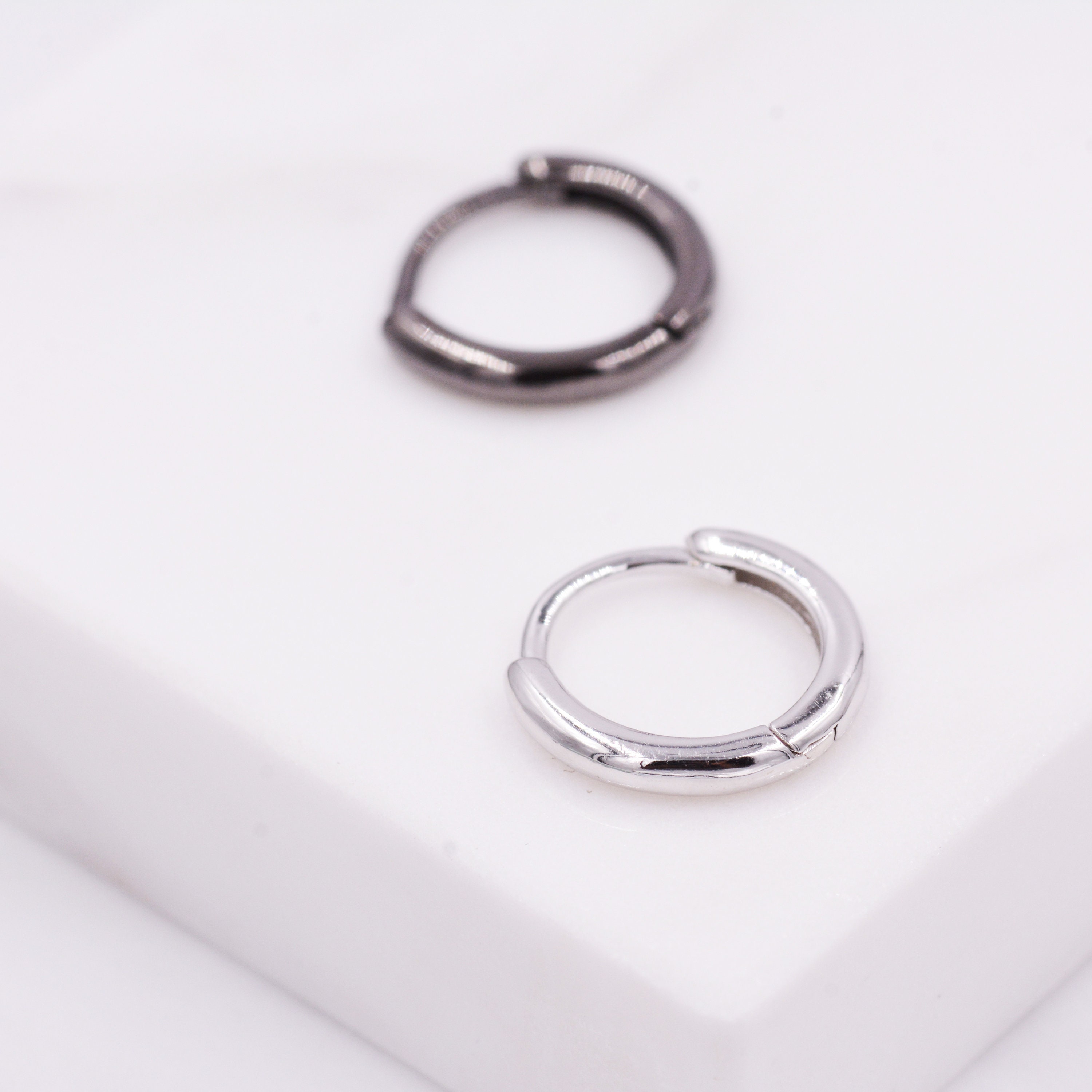 Plain Huggie Hoop in Sterling Silver Polished Minimalist Hoop - Etsy UK