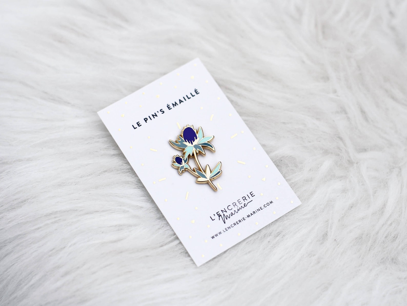 Pins Blue Thistle - Plant Enamel Lapel Pin - Badge - Enamel Pins Gold ...