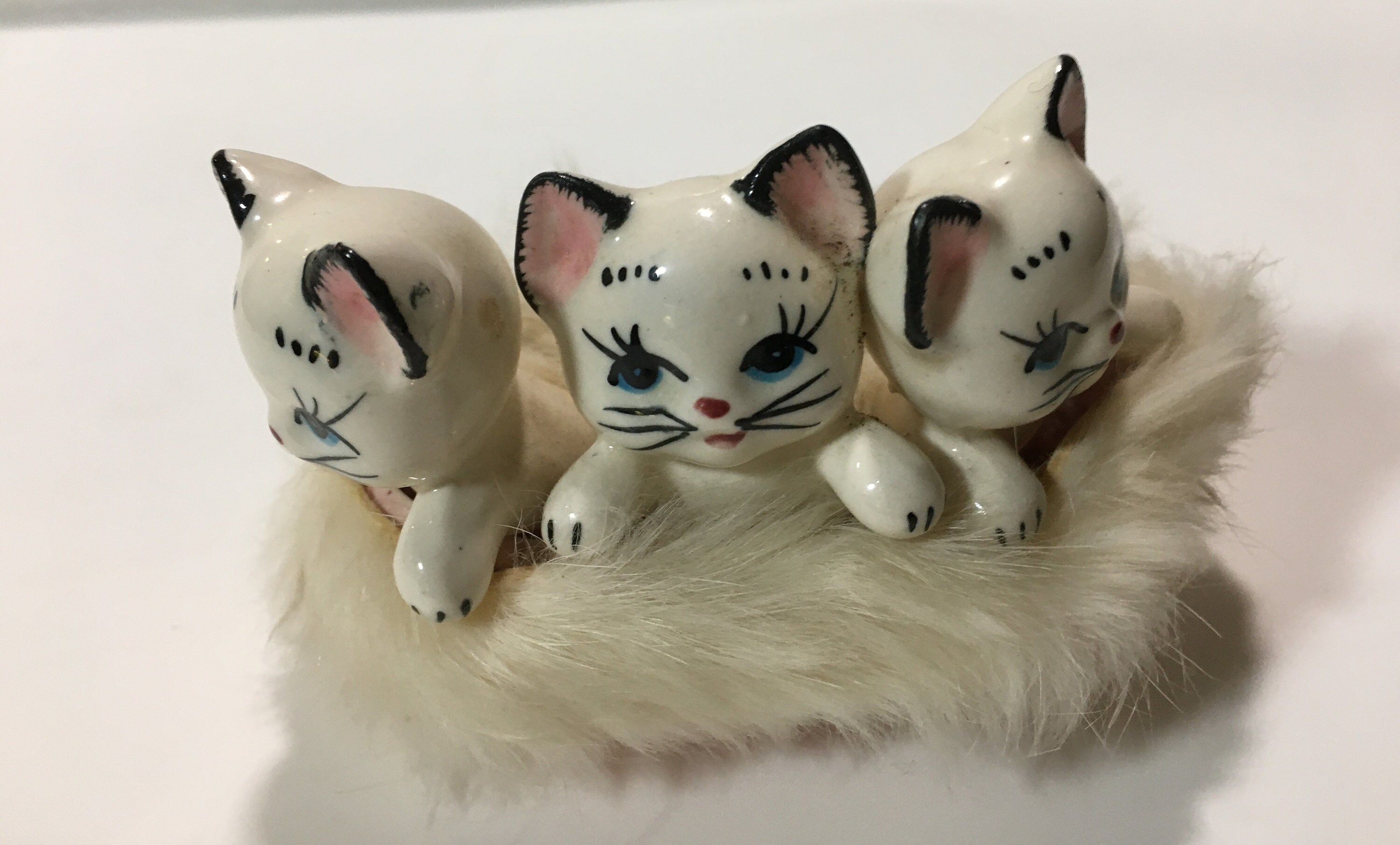 Three Cute Ceramic Kittens In Fur Lined Basket Vintage Kittens | Etsy