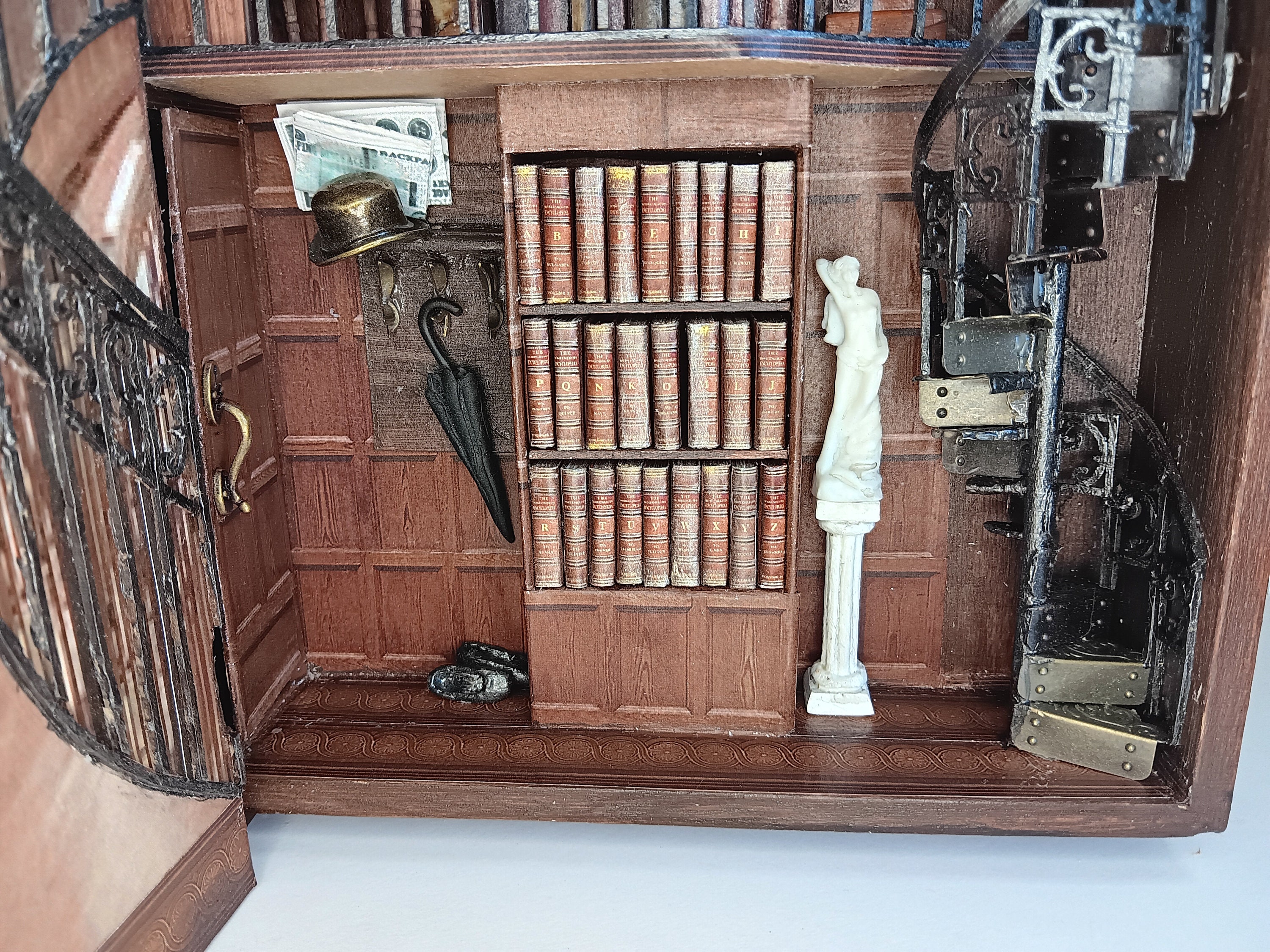 Miniature Library Diorama, Vintage Library in Your Home. - Etsy