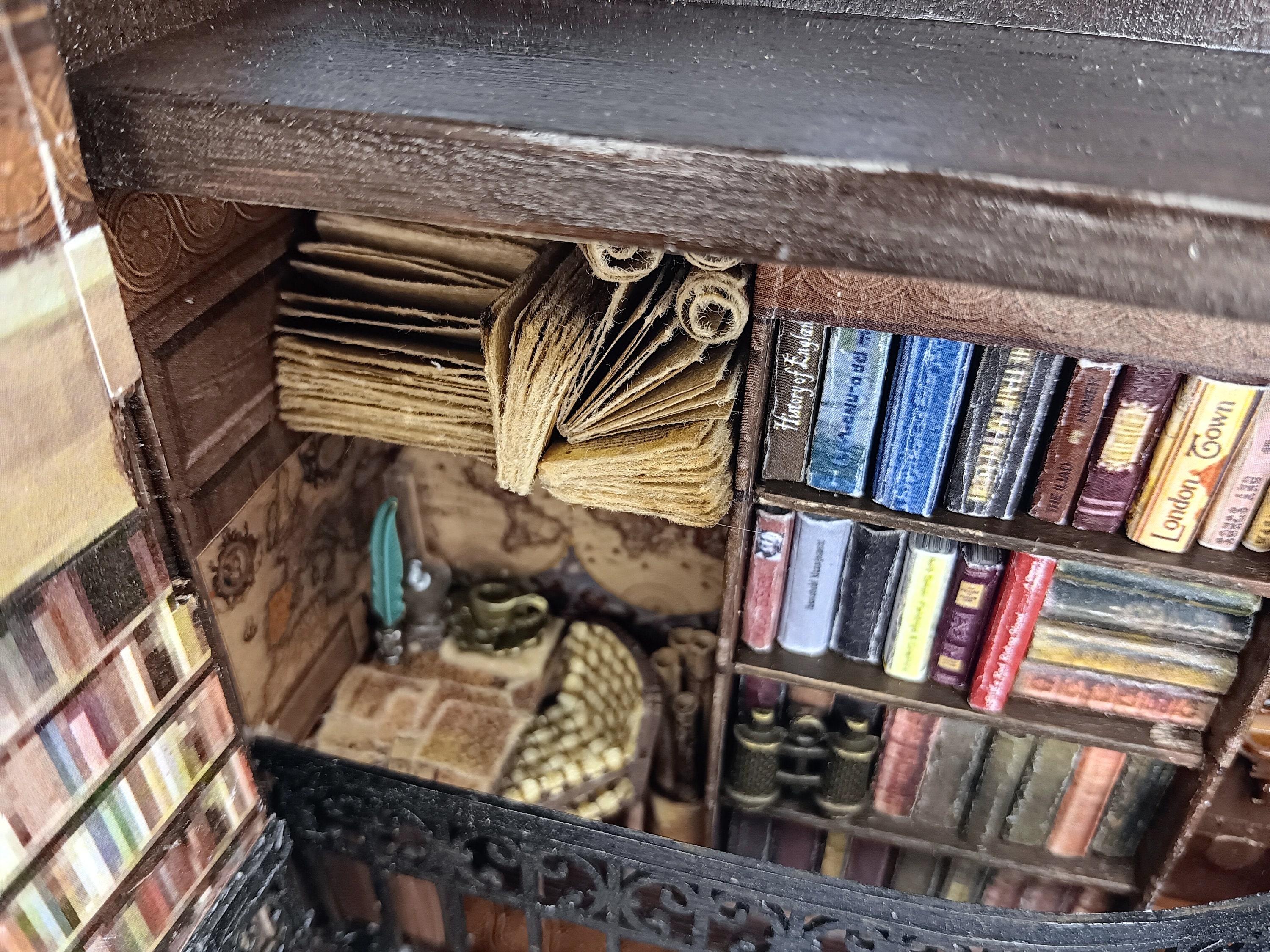 Miniature Library Diorama, Vintage Library in Your Home. - Etsy