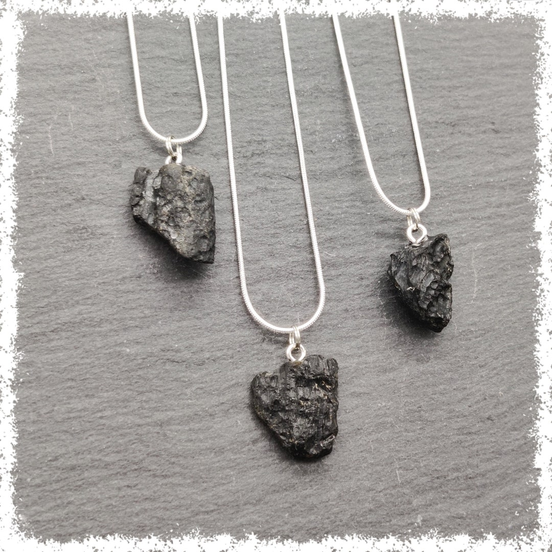 TIBETAN MOLDAVITE TEKTITE Pendant | Crystal Jewelry, Gemstone Pendant ...