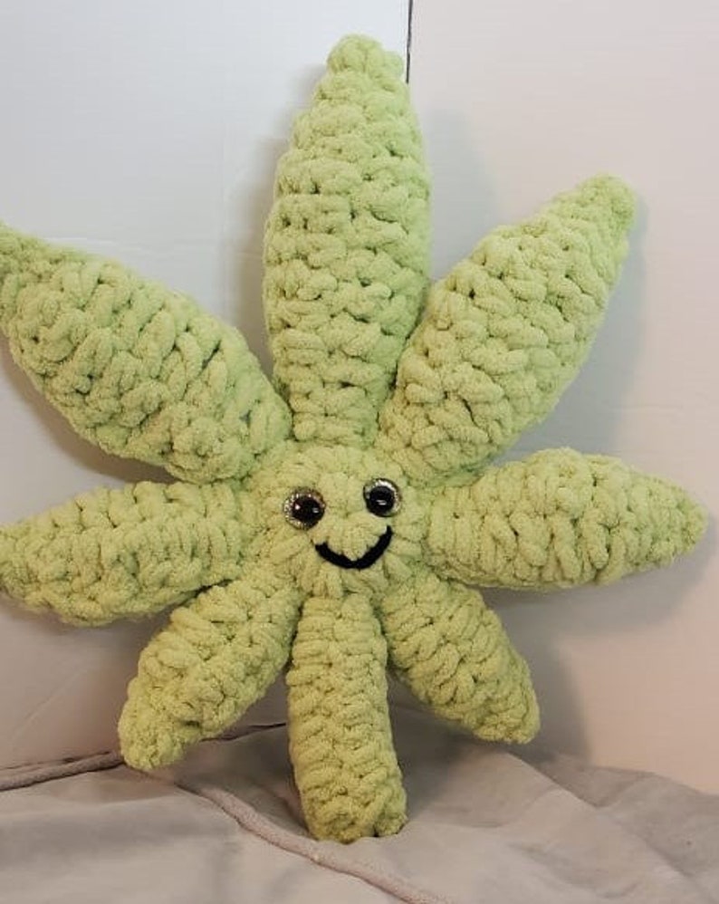Leaf Buddies, Weed Leaf Crochet, Marijuana, a Weed Leaf Amigurumi ...
