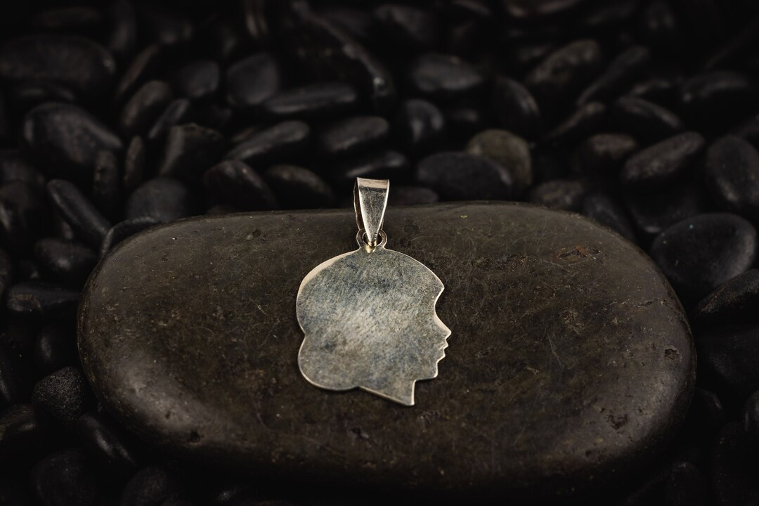 Vintage Silhouette Girl Silver Charms Girl Face Silhouette Charm Girl ...