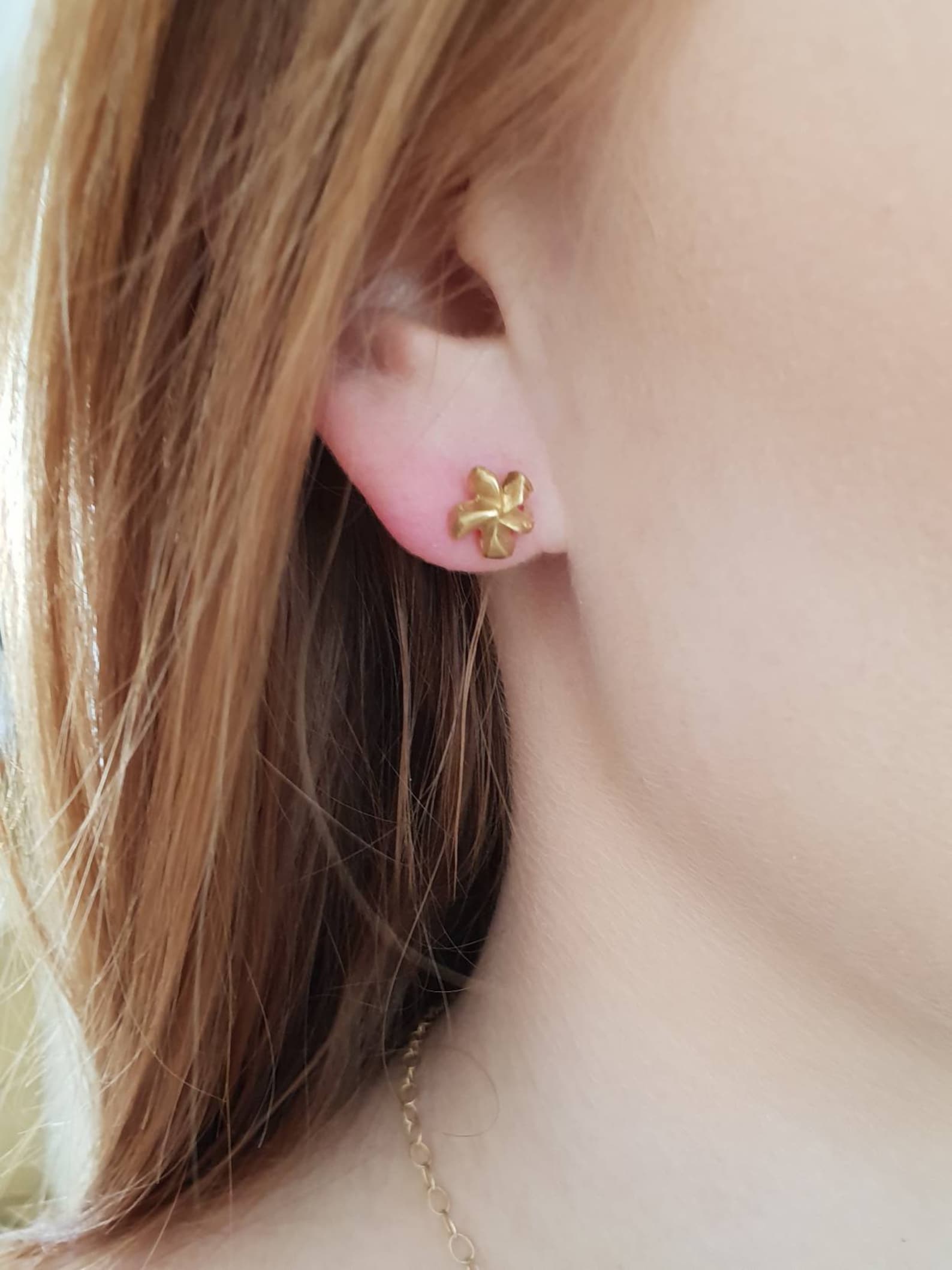 Gold Flower Stud Earrings. Small Organic Flower Earrings. - Etsy