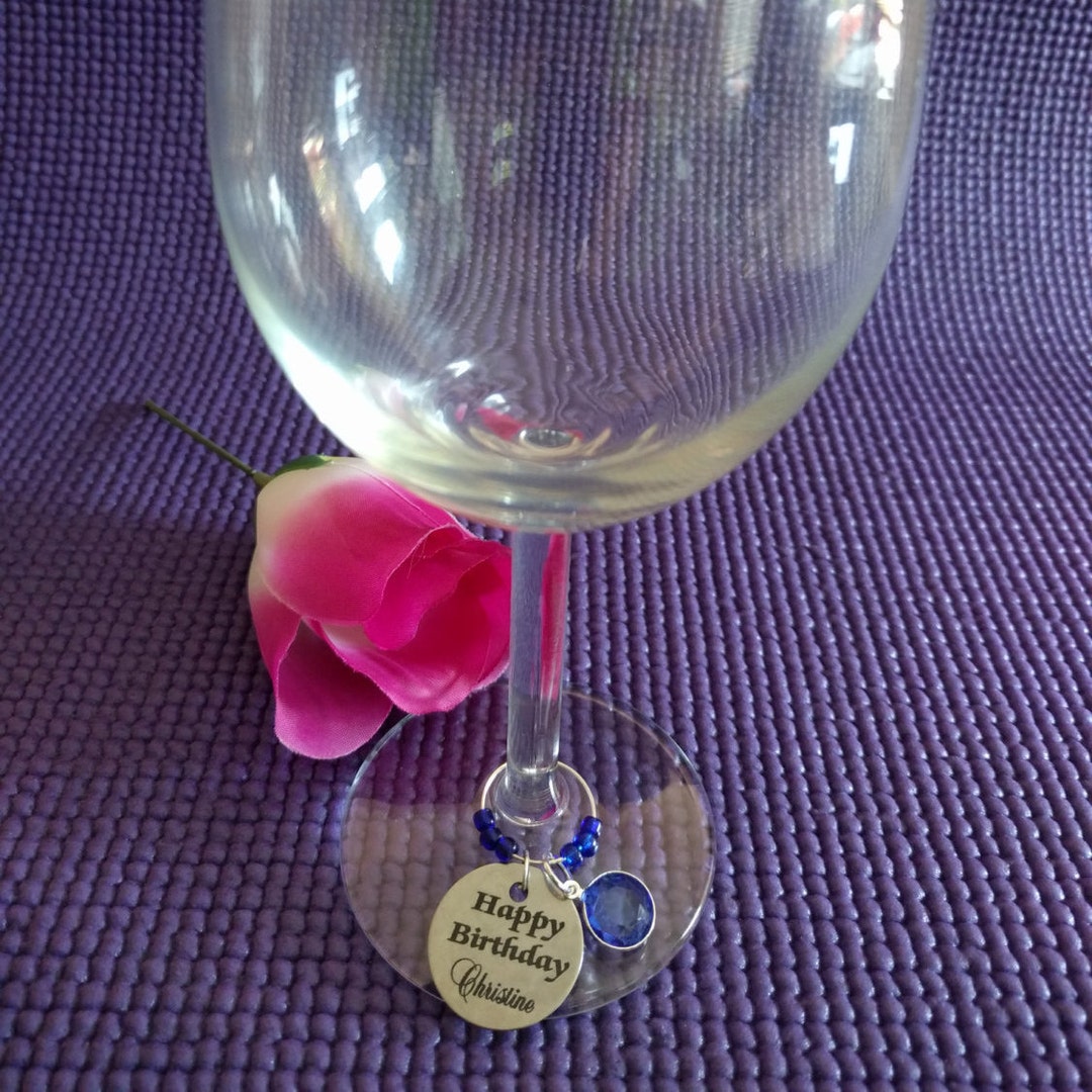 Personalized Wedding wine charm blue beads and acrylic birth - Etsy.de