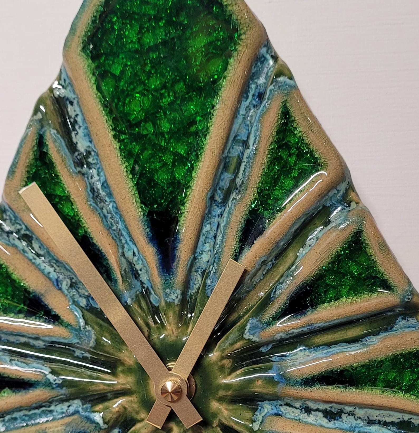 Hand Made Triangular Green Glazed Ceramic & Inlaid Glass Quartz Wall ...