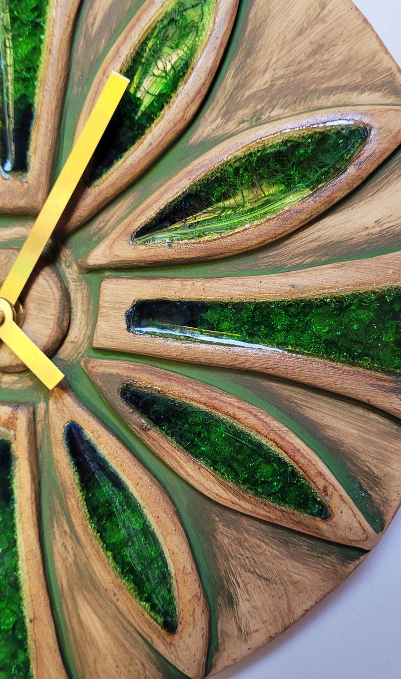 Hand Made Circular Round Green Natural Ceramic Glass Inlaid Wall Clock ...