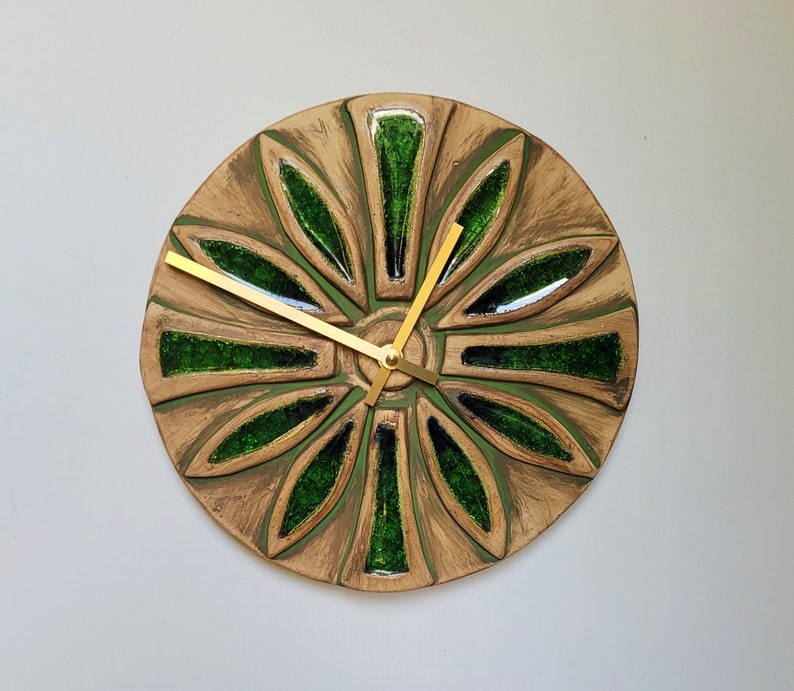 Hand Made Circular Round Green Natural Ceramic Glass Inlaid Wall Clock ...