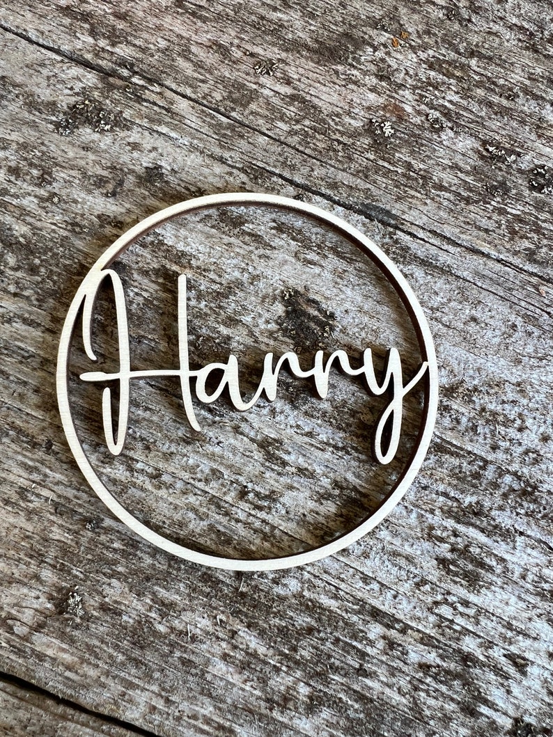 Laser Cut Wood Circle Name Place Cards: Wedding Place Setting - Etsy