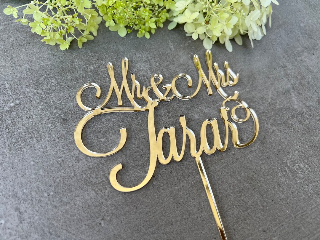 Mr&mrs Wedding Cake Topper Custom Name Wedding Cake Topper Couple ...